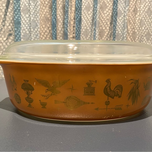 Pyrex | Kitchen | Vintage Pyrex Americana Casserole Dish With Lid 25 ...